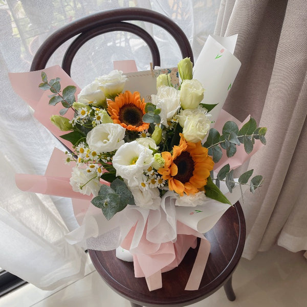 ViVi Flower Bouquet (Klang Valley Delivery) | Giftr - Malaysia's Leading Online Gift Shop