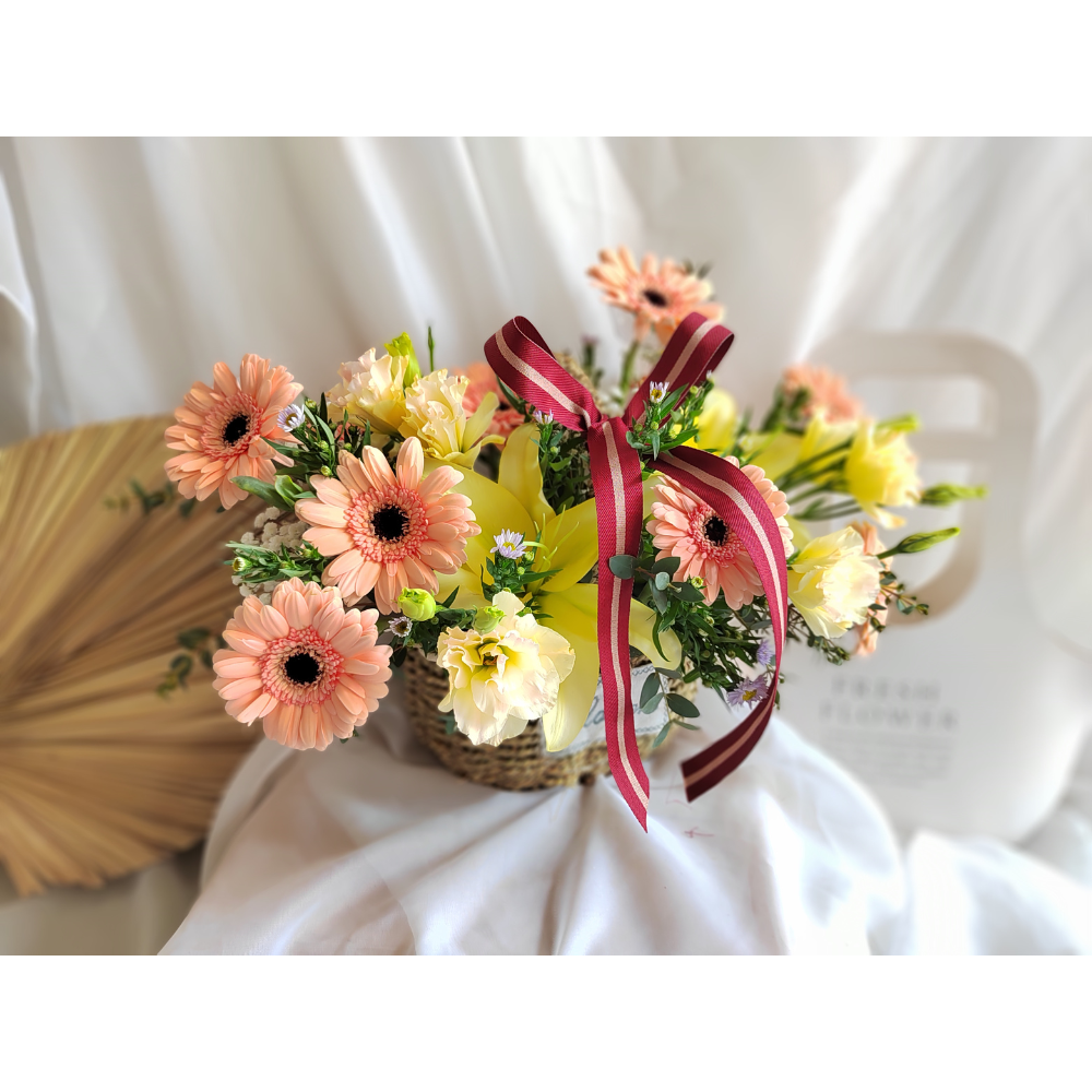 Fresh Flower Basket (Sunshine) (Negeri Sembilan Delivery Only) | Giftr ...