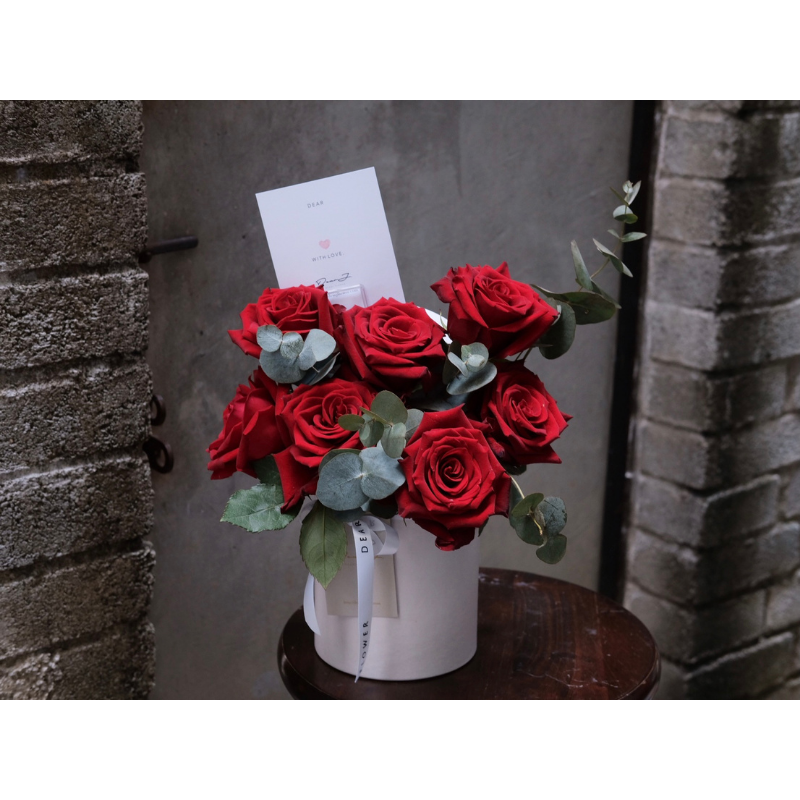 Classic Red Roses Hat Box | Giftr - Malaysia's Leading Online Gift Shop