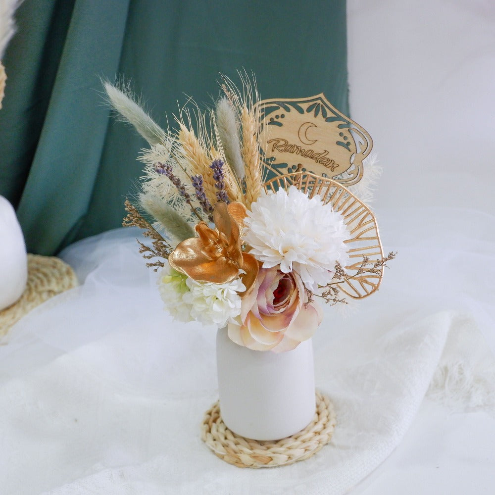 Raya Mulia Wooden Box with Personalised Mug (Klang Valley Delivery Onl ...