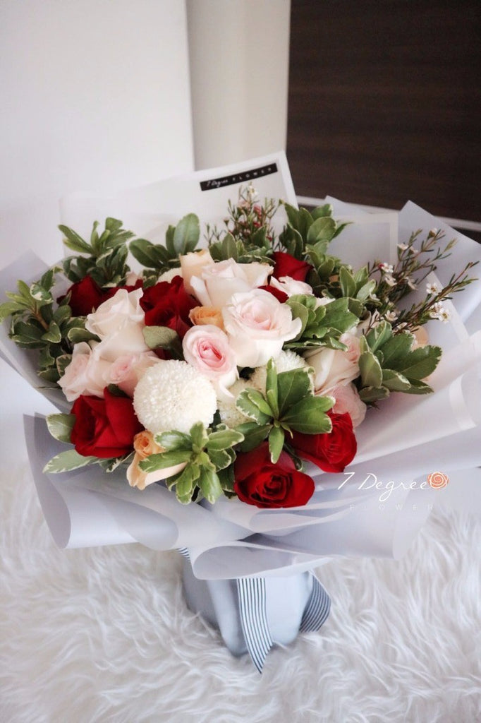 Roses with Ping Pong Flowers Bouquet | Giftr - Malaysia's Leading ...