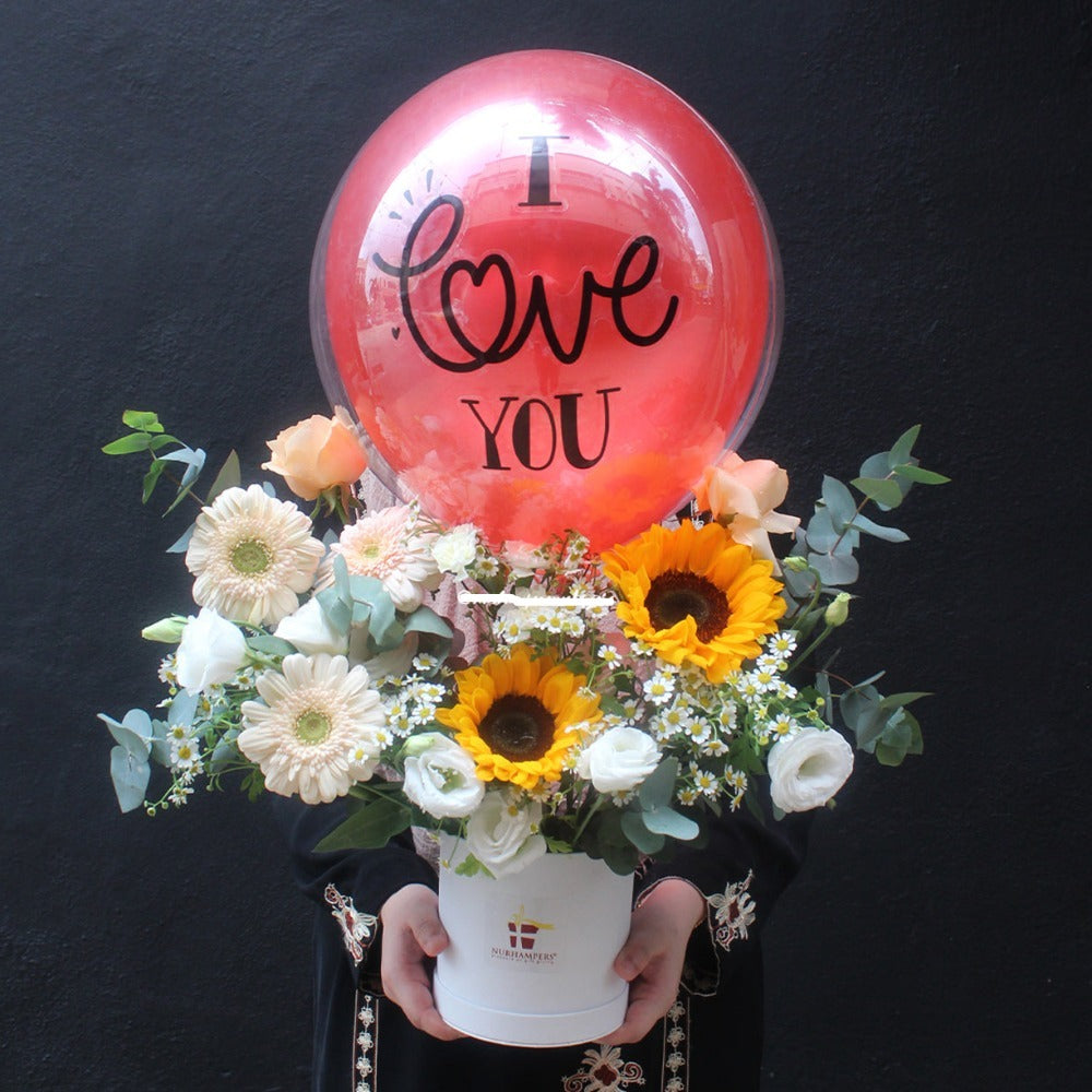 Feline Balloon Flower Box (Klang Valley Delivery Only) | Giftr ...