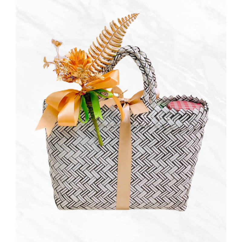 Hamper | Ammelia Raya Hamper | Raya Tote Bag | Giftr - Malaysia's ...