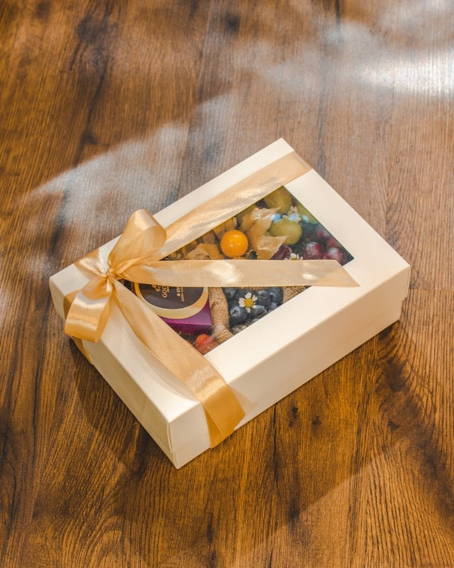 Dainty - with Godiva Chocolate (Klang Valley Delivery) | Giftr ...