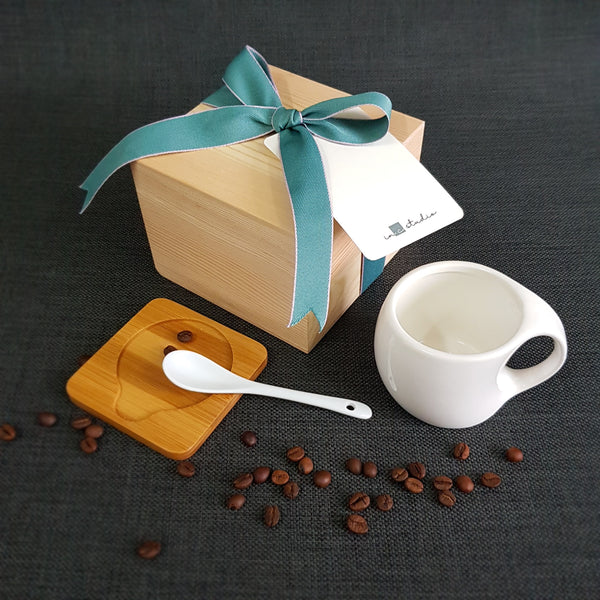 HS01 HOME & LIVING GIFT BOX (Nationwide Delivery) | Giftr - Malaysia's ...