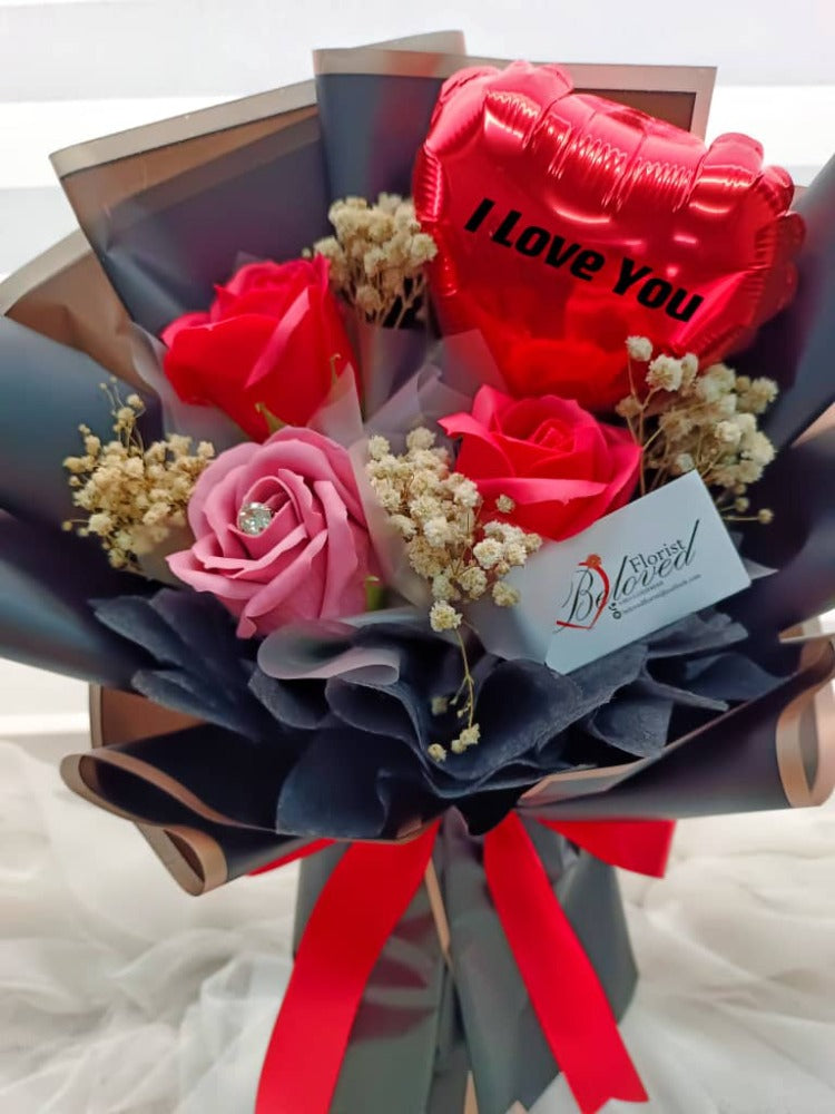 Crystal Soap Rose With Mini Balloon (Klang Valley Delivery) | Giftr ...