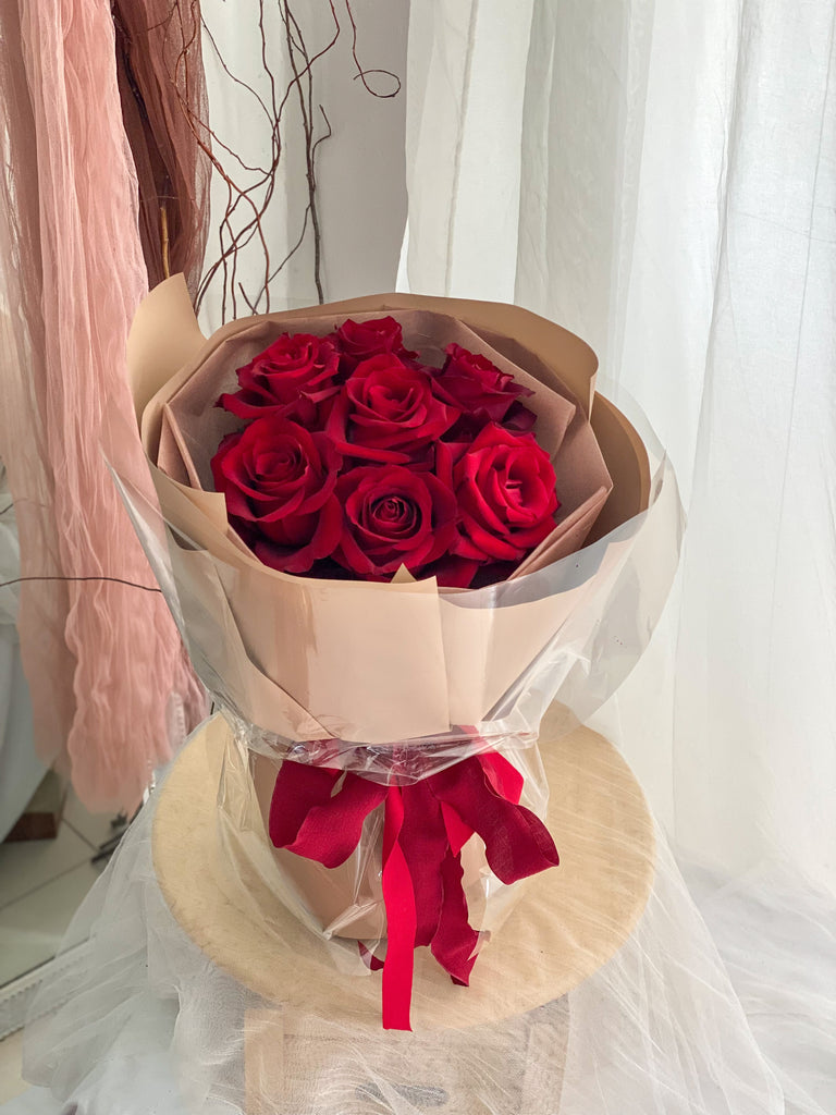 Valentine's Day Flowers & Gifts 2025- Classic Red Rose Bouquet - Valen ...