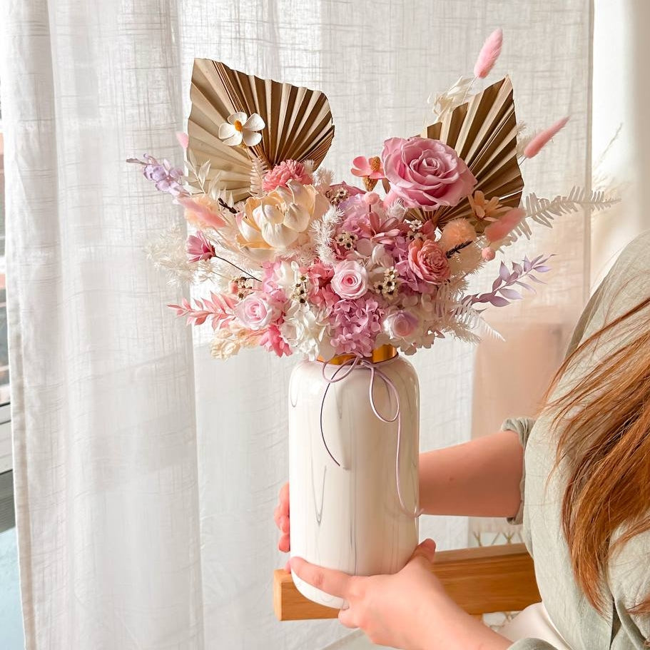 Zuri Preserved Flower Vase (Klang Valley Delivery Only) | Giftr ...