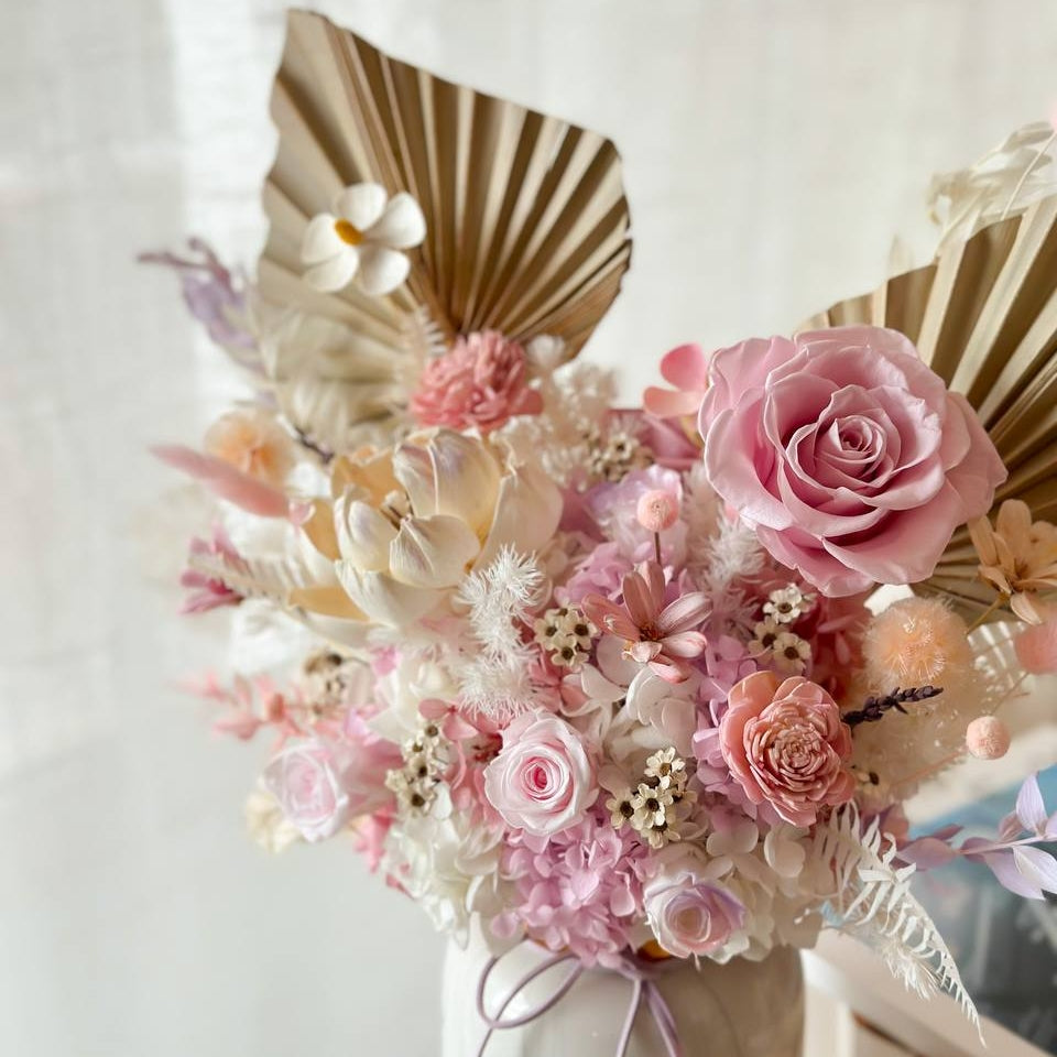 Zuri Preserved Flower Vase (Klang Valley Delivery Only) | Giftr ...