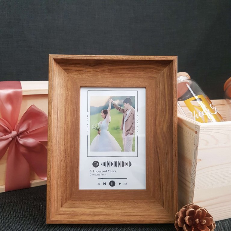 Couple Gift Set: Two Of Us (Klang Valley Delivery) | Giftr - Malaysia's ...