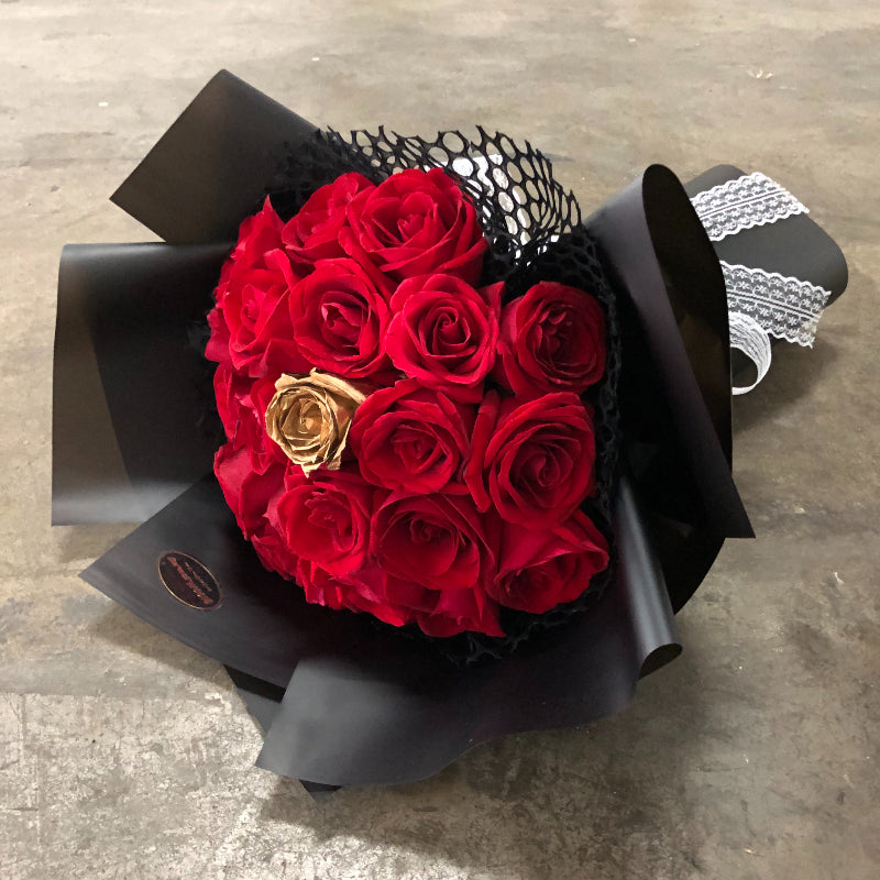 Fancy Bouquet 84 Flower Bouquet | Giftr - Malaysia's Leading Online ...
