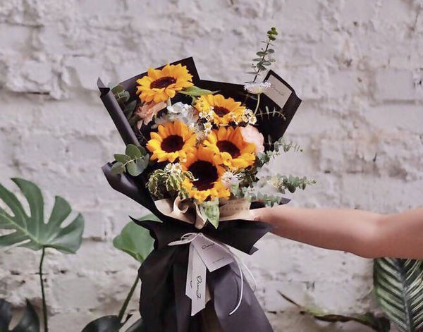 Colin Flower Bouquet | Giftr - Malaysia's Leading Online Gift Shop