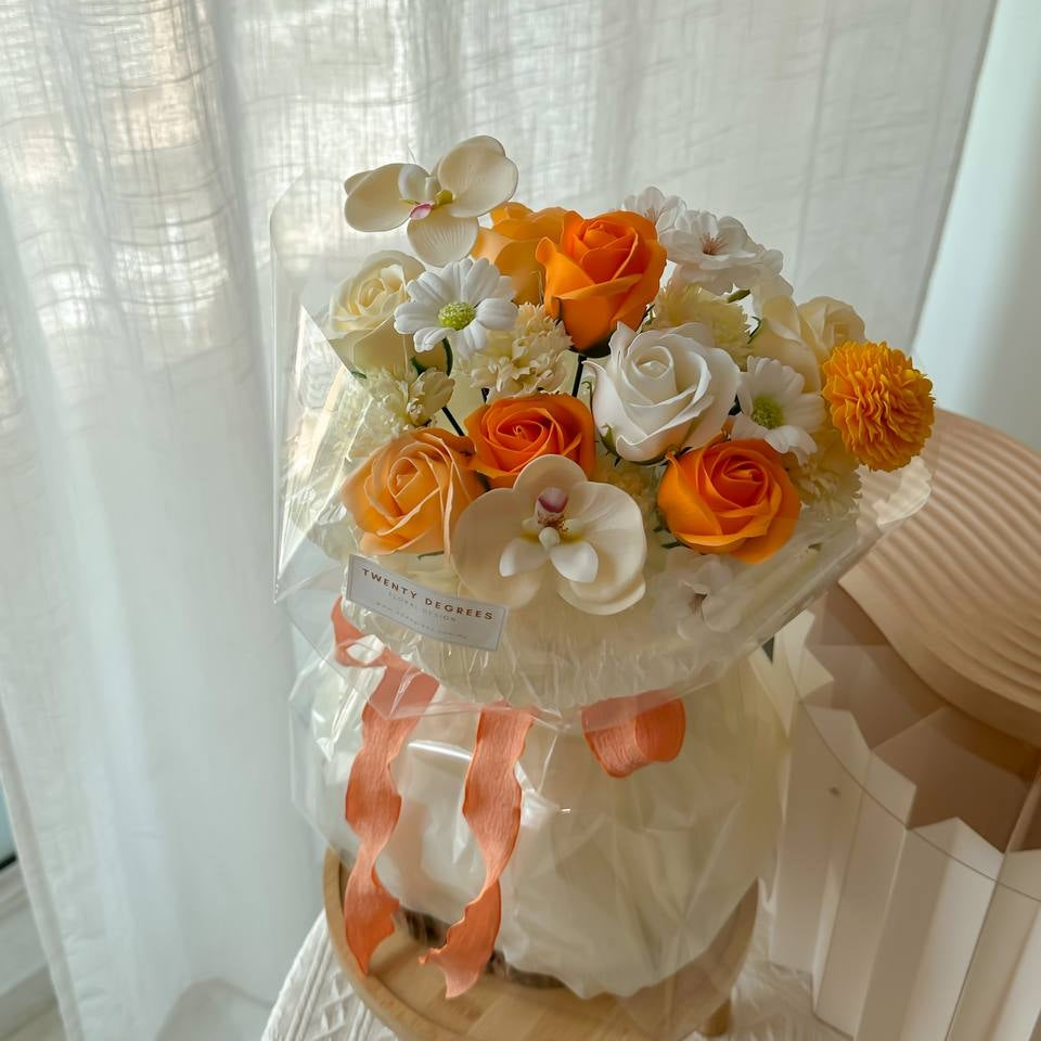 Lewis Soap Flower Bouquet | Giftr - Malaysia's Leading Online Gift Shop
