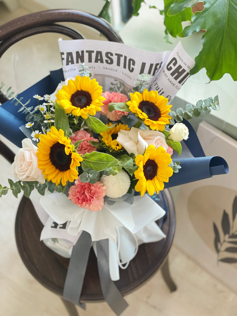 Bree Sunflower Bouquet (Klang Valley Delivery) | Giftr - Malaysia's ...