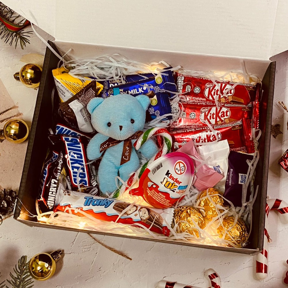 "Sweetness Overload" Personalised box with Chocolates Gift Box Set (Na ...