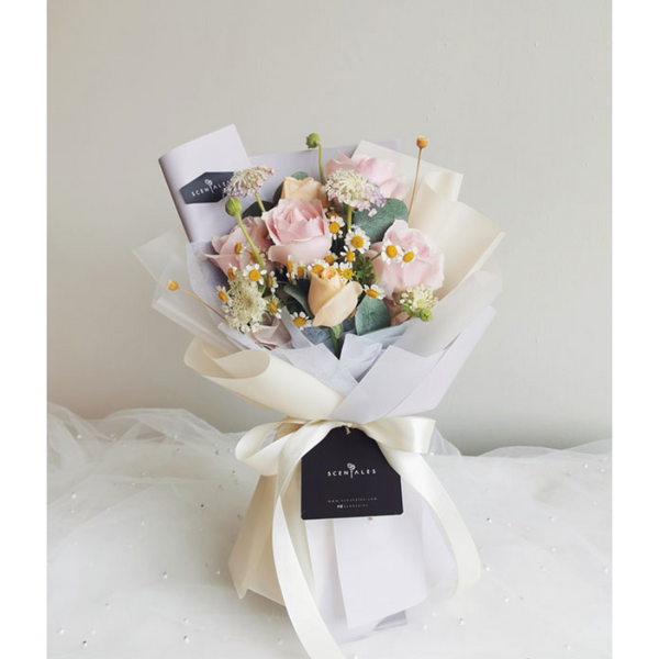 Susie Flower Bouquet (Johor Bahru Delivery Only) | Giftr - Malaysia's ...