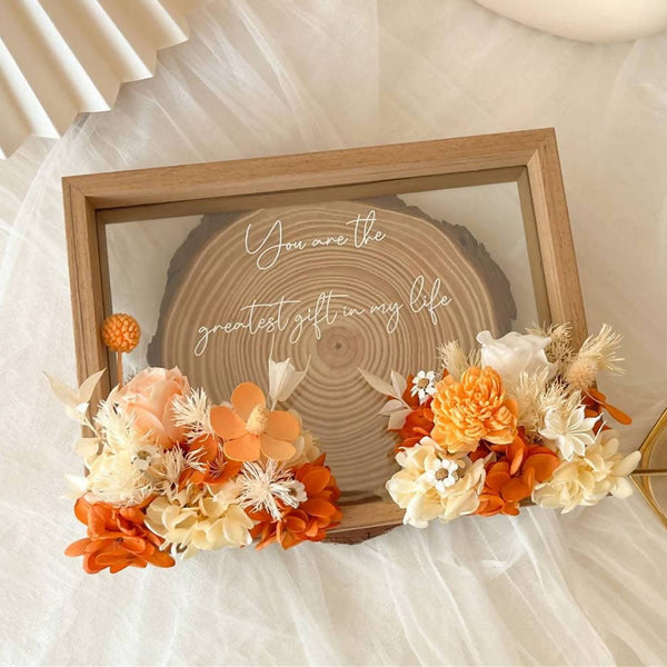Ember Preserved Flower Frame | Giftr - Malaysia's Leading Online Gift Shop